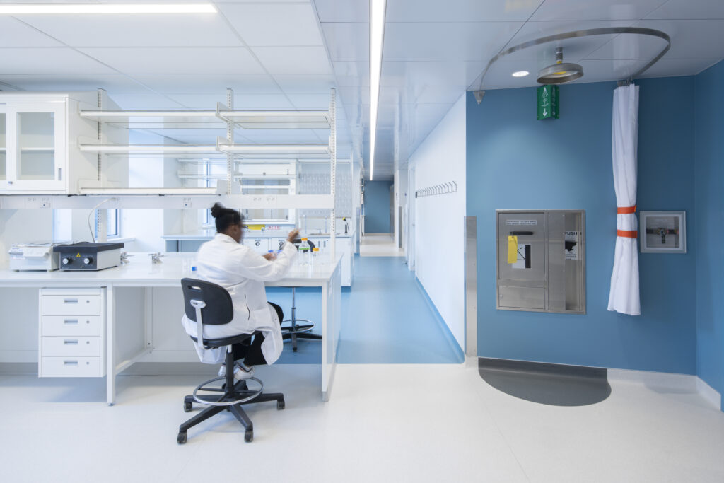 Pain Center Laboratory, Lyman Duff Pavilion | Procova